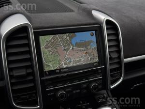 Balts Porsche Cayenne 2011 Rīga, ar dzinēja tilpumu 3.00 L un nobraukumu 230 tūkst. km par 13990 €, foto 19 vietnē AUTOMOTO.COM.LV