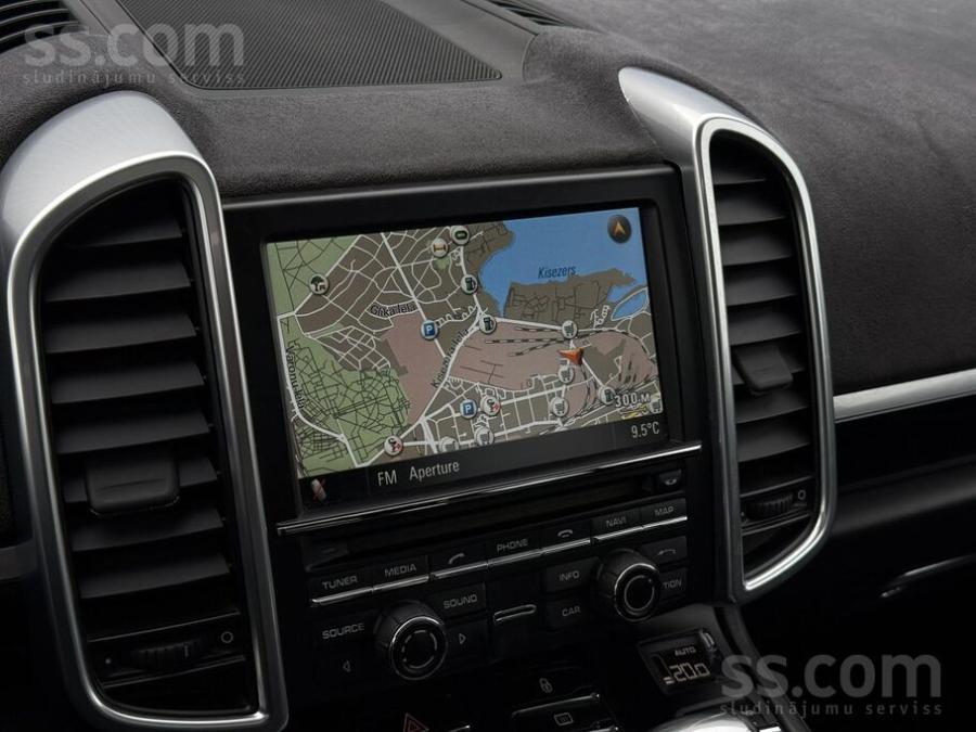 Balts Porsche Cayenne 2011 Rīga, ar dzinēja tilpumu 3.00 L un nobraukumu 230 tūkst. km par 13990 €, foto 19 vietnē AUTOMOTO.COM.LV