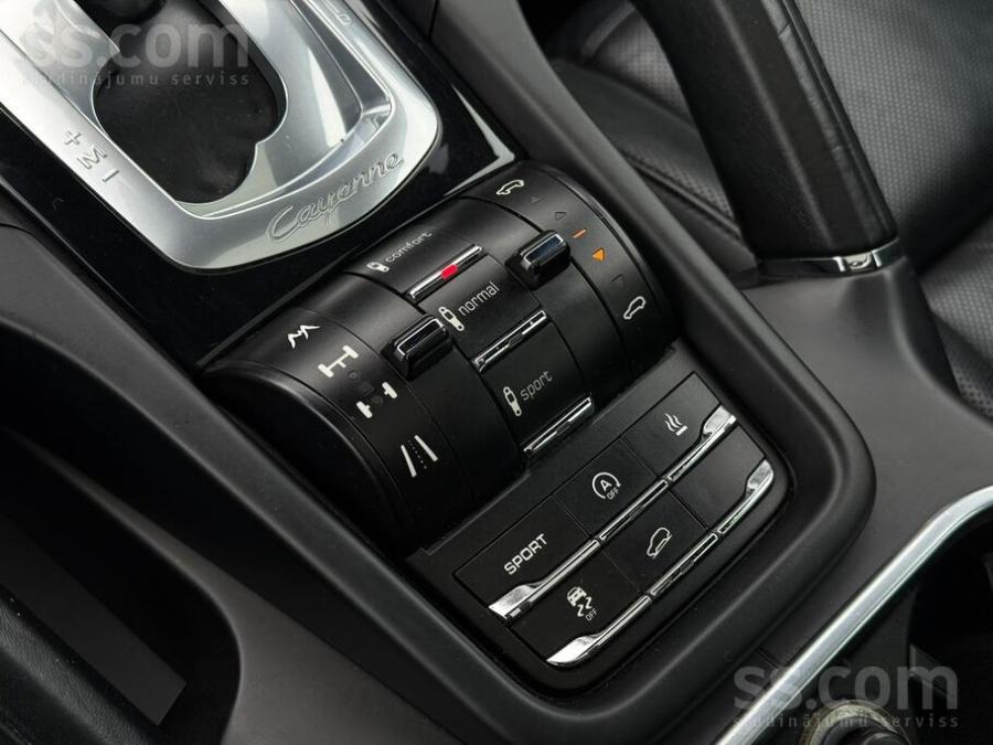 Balts Porsche Cayenne 2011 Rīga, ar dzinēja tilpumu 3.00 L un nobraukumu 230 tūkst. km par 13990 €, foto 24 vietnē AUTOMOTO.COM.LV
