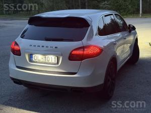 Balts Porsche Cayenne 2011 Daugavpils, ar dzinēja tilpumu 3.00 L un nobraukumu 245 tūkst. km par 15200 €, foto 5 vietnē AUTOMOTO.COM.LV