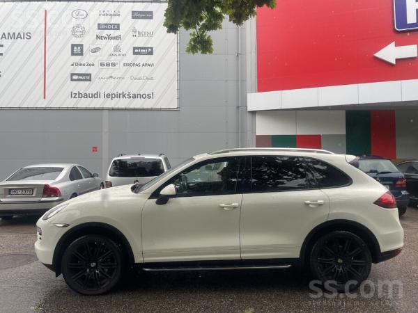 Balts Porsche Cayenne 2011 Jelgava, ar dzinēja tilpumu 3.00 L un nobraukumu 230 tūkst. km par 16000 €, foto 7 vietnē AUTOMOTO.COM.LV