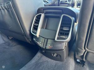 Balts Porsche Cayenne 2011 Viļņa, ar dzinēja tilpumu 3.00 L un nobraukumu 232 tūkst. km par 14250 €, foto 18 vietnē AUTOMOTO.COM.LV