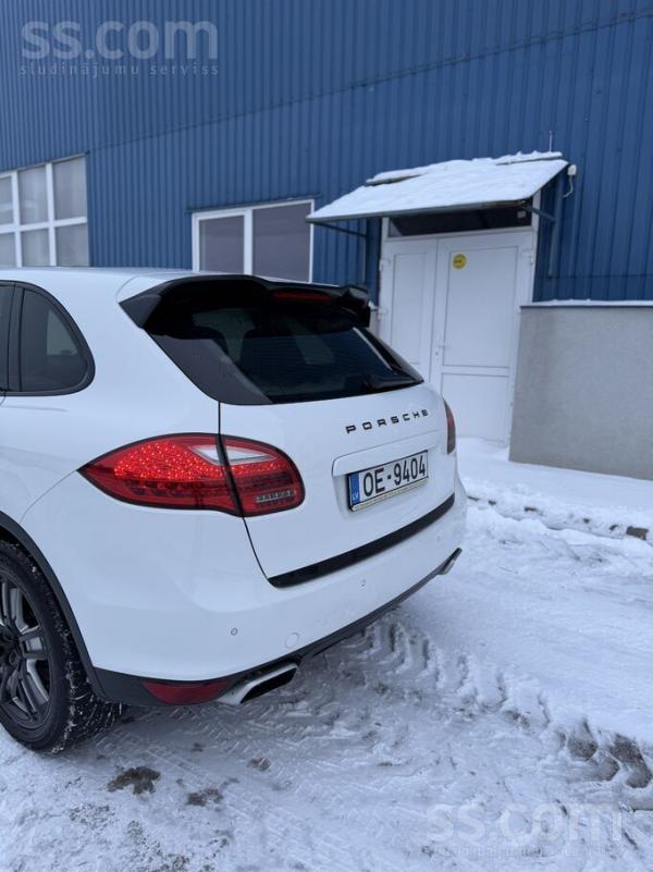 Balts Porsche Cayenne 2012 Rīga, ar dzinēja tilpumu 3.00 L un nobraukumu 0 tūkst. km par 14500 €, foto 8 vietnē AUTOMOTO.COM.LV