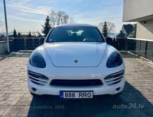 Balts Porsche Cayenne 2012 Tallina, ar dzinēja tilpumu 3.00 L un nobraukumu 278 tūkst. km par 15999 €, foto 7 vietnē AUTOMOTO.COM.LV