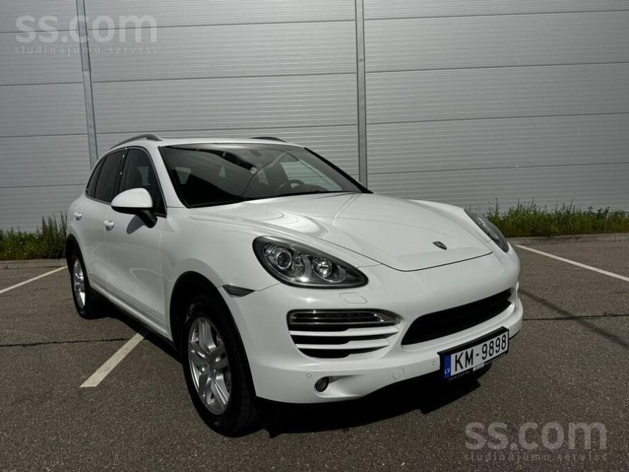 Balts Porsche Cayenne 2012 Daugavpils, ar dzinēja tilpumu 3.00 L un nobraukumu 261 tūkst. km par 16500 €, foto 3 vietnē AUTOMOTO.COM.LV