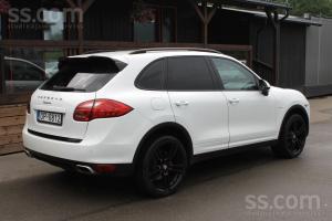 Balts Porsche Cayenne 2012 Rīga, ar dzinēja tilpumu 3.00 L un nobraukumu 0 tūkst. km par 14700 €, foto 11 vietnē AUTOMOTO.COM.LV