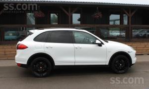 Balts Porsche Cayenne 2012 Rīga, ar dzinēja tilpumu 3.00 L un nobraukumu 0 tūkst. km par 14700 €, foto 12 vietnē AUTOMOTO.COM.LV