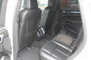 Balts Porsche Cayenne 2012 Rīga, ar dzinēja tilpumu 3.00 L un nobraukumu 0 tūkst. km par 14700 €, foto 15 vietnē AUTOMOTO.COM.LV