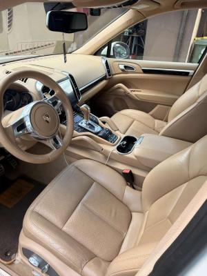 Balts Porsche Cayenne 2012 Palanga, ar dzinēja tilpumu 3.00 L un nobraukumu 80 tūkst. km par 16500 €, foto 6 vietnē AUTOMOTO.COM.LV