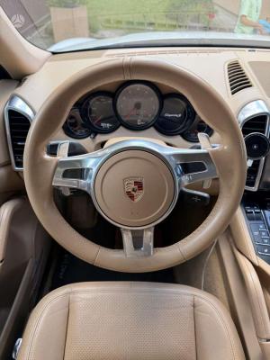 Balts Porsche Cayenne 2012 Palanga, ar dzinēja tilpumu 3.00 L un nobraukumu 80 tūkst. km par 16500 €, foto 7 vietnē AUTOMOTO.COM.LV