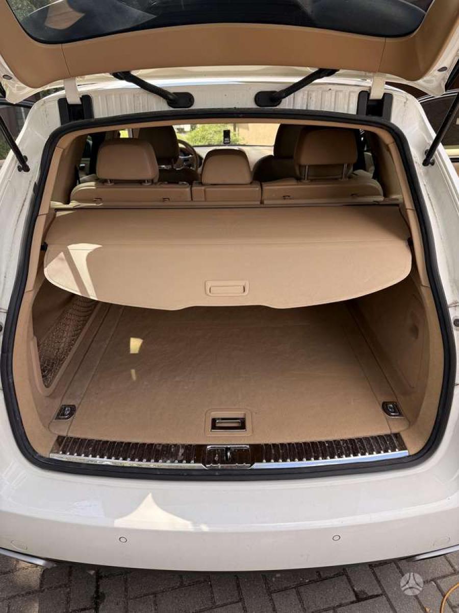 Balts Porsche Cayenne 2012 Palanga, ar dzinēja tilpumu 3.00 L un nobraukumu 80 tūkst. km par 16500 €, foto 12 vietnē AUTOMOTO.COM.LV