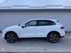 Balts Porsche Cayenne 2012 Kauņa, ar dzinēja tilpumu 2.97 L un nobraukumu 270 tūkst. km par 9500 €, foto 6 vietnē AUTOMOTO.COM.LV
