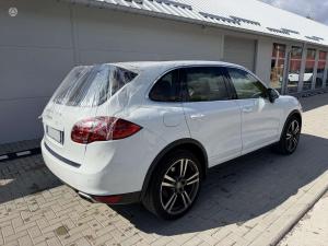 Balts Porsche Cayenne 2012 Kauņa, ar dzinēja tilpumu 2.97 L un nobraukumu 270 tūkst. km par 9500 €, foto 10 vietnē AUTOMOTO.COM.LV