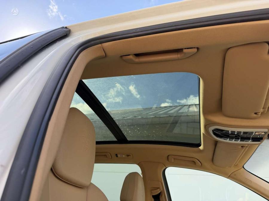 Balts Porsche Cayenne 2012 Kauņa, ar dzinēja tilpumu 2.97 L un nobraukumu 270 tūkst. km par 9500 €, foto 17 vietnē AUTOMOTO.COM.LV