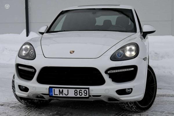 Balts Porsche Cayenne 2013 Kretinga, ar dzinēja tilpumu 3.00 L un nobraukumu 158 tūkst. km par 16499 €, foto 2 vietnē AUTOMOTO.COM.LV