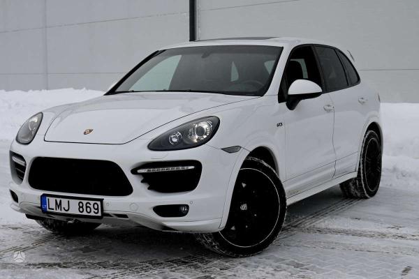 Balts Porsche Cayenne 2013 Kretinga, ar dzinēja tilpumu 3.00 L un nobraukumu 158 tūkst. km par 16499 €, foto 3 vietnē AUTOMOTO.COM.LV