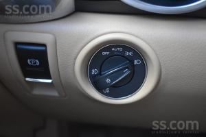 White Porsche Cayenne 2013 in Kuldiga, with an engine capacity of 3.00 L and mileage of 0 thousand km for 21750 €, photo 21 on AUTOMOTO.COM.LV