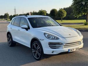 Balts Porsche Cayenne 2013 Kauņa, ar dzinēja tilpumu 2.97 L un nobraukumu 210 tūkst. km par 15500 €, foto 3 vietnē AUTOMOTO.COM.LV