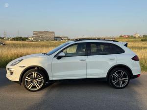 Balts Porsche Cayenne 2013 Kauņa, ar dzinēja tilpumu 2.97 L un nobraukumu 210 tūkst. km par 15500 €, foto 8 vietnē AUTOMOTO.COM.LV