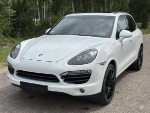 Balts Porsche Cayenne 2013 Kauņa, ar dzinēja tilpumu 4.13 L un nobraukumu 289 tūkst. km par 15950 €, foto 4 vietnē AUTOMOTO.COM.LV