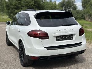 Balts Porsche Cayenne 2013 Kauņa, ar dzinēja tilpumu 4.13 L un nobraukumu 289 tūkst. km par 15950 €, foto 6 vietnē AUTOMOTO.COM.LV