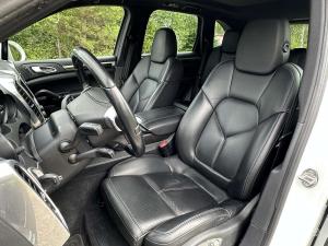 Balts Porsche Cayenne 2013 Kauņa, ar dzinēja tilpumu 4.13 L un nobraukumu 289 tūkst. km par 15950 €, foto 8 vietnē AUTOMOTO.COM.LV