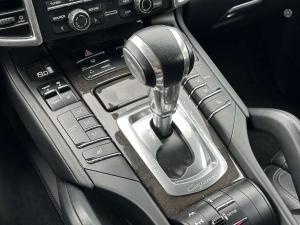 Balts Porsche Cayenne 2013 Kauņa, ar dzinēja tilpumu 4.13 L un nobraukumu 289 tūkst. km par 15950 €, foto 11 vietnē AUTOMOTO.COM.LV