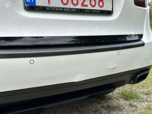 Balts Porsche Cayenne 2013 Kauņa, ar dzinēja tilpumu 4.13 L un nobraukumu 289 tūkst. km par 15950 €, foto 25 vietnē AUTOMOTO.COM.LV