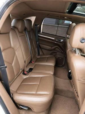 Balts Porsche Cayenne 2013 Klaipėda, ar dzinēja tilpumu 2.97 L un nobraukumu 224 tūkst. km par 16700 €, foto 17 vietnē AUTOMOTO.COM.LV