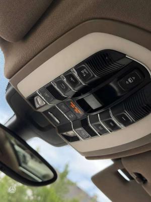 Balts Porsche Cayenne 2013 Klaipėda, ar dzinēja tilpumu 2.97 L un nobraukumu 224 tūkst. km par 16700 €, foto 19 vietnē AUTOMOTO.COM.LV