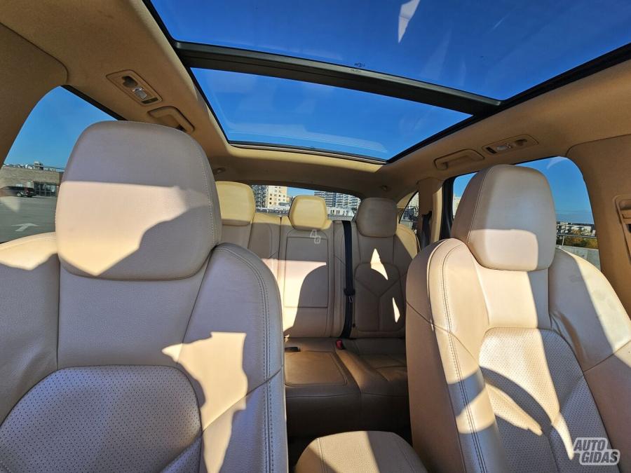 Balts Porsche Cayenne 2013 Viļņa, ar dzinēja tilpumu 3.60 L un nobraukumu 183 tūkst. km par 13500 €, foto 14 vietnē AUTOMOTO.COM.LV