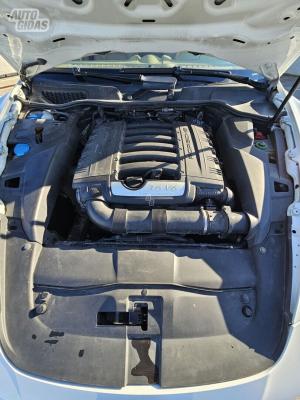 Balts Porsche Cayenne 2013 Viļņa, ar dzinēja tilpumu 3.60 L un nobraukumu 183 tūkst. km par 13500 €, foto 15 vietnē AUTOMOTO.COM.LV