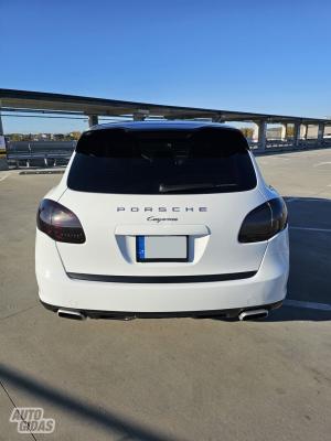 Balts Porsche Cayenne 2013 Viļņa, ar dzinēja tilpumu 3.60 L un nobraukumu 183 tūkst. km par 13500 €, foto 16 vietnē AUTOMOTO.COM.LV
