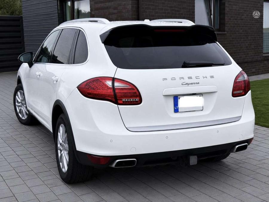 Balts Porsche Cayenne 2013 Klaipėda, ar dzinēja tilpumu 2.97 L un nobraukumu 237 tūkst. km par 15900 €, foto 6 vietnē AUTOMOTO.COM.LV