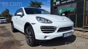 Balts Porsche Cayenne 2014 Rīga, ar dzinēja tilpumu 3.00 L un nobraukumu 208 tūkst. km par 19500 €, foto 3 vietnē AUTOMOTO.COM.LV