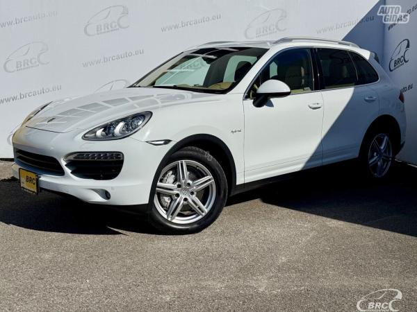Balts Porsche Cayenne 2014 Avižieniai, ar dzinēja tilpumu 3.00 L un nobraukumu 233 tūkst. km par 16000 €, foto 1 vietnē AUTOMOTO.COM.LV