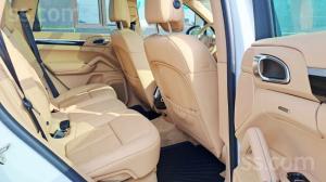 Balts Porsche Cayenne 2014 Rīga, ar dzinēja tilpumu 3.00 L un nobraukumu 208 tūkst. km par 19500 €, foto 7 vietnē AUTOMOTO.COM.LV