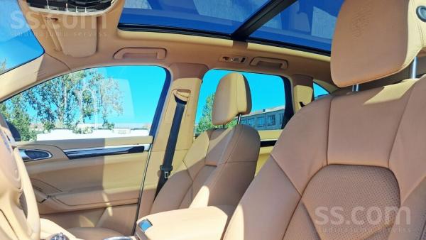 Balts Porsche Cayenne 2014 Rīga, ar dzinēja tilpumu 3.00 L un nobraukumu 208 tūkst. km par 19500 €, foto 10 vietnē AUTOMOTO.COM.LV