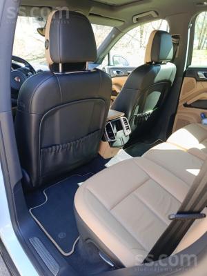 Balts Porsche Cayenne 2014 Rīga, ar dzinēja tilpumu 3.60 L un nobraukumu 60 tūkst. km par 25300 €, foto 6 vietnē AUTOMOTO.COM.LV