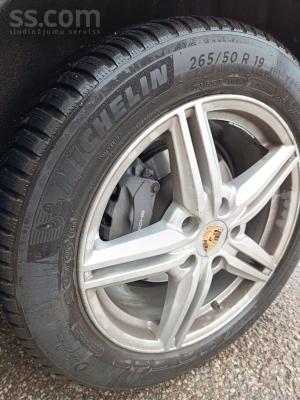 Balts Porsche Cayenne 2014 Rīga, ar dzinēja tilpumu 3.60 L un nobraukumu 60 tūkst. km par 25300 €, foto 9 vietnē AUTOMOTO.COM.LV