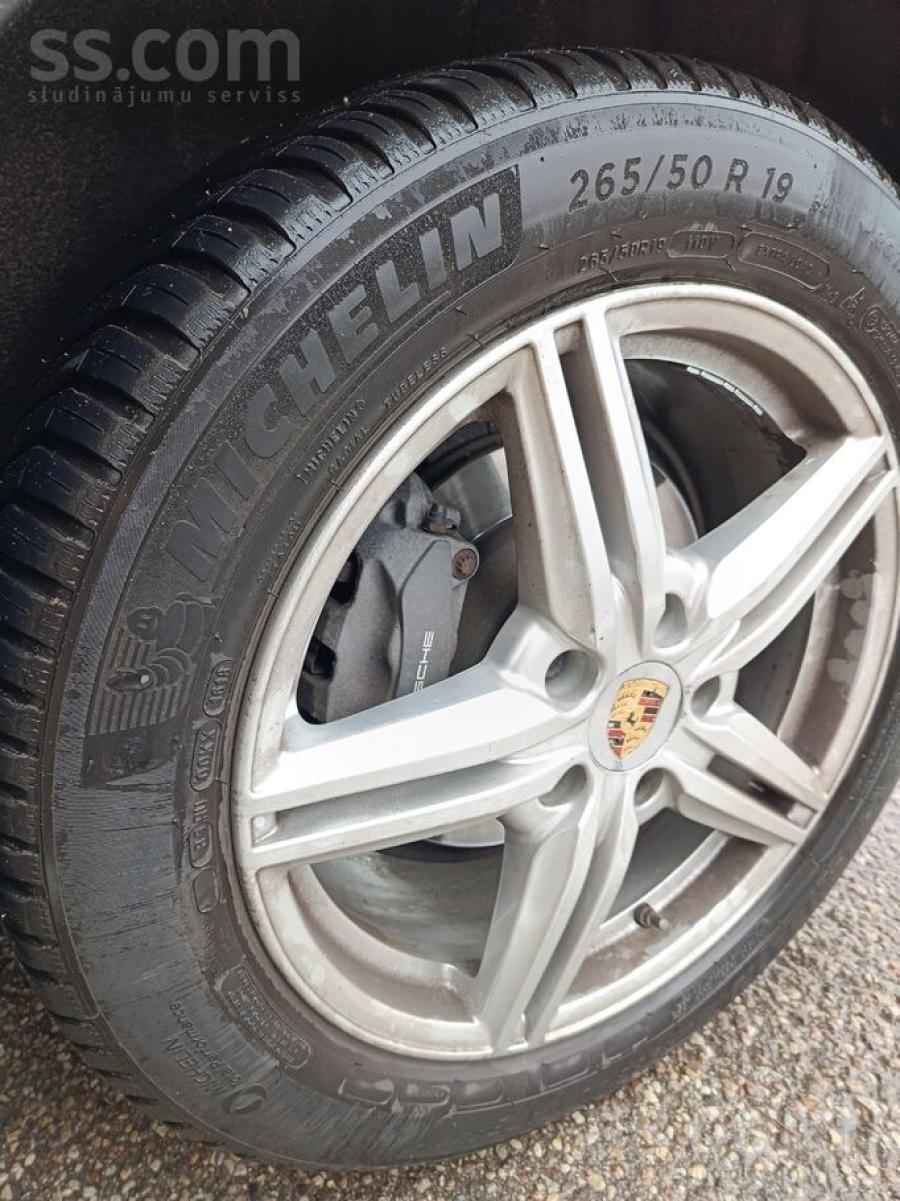 Balts Porsche Cayenne 2014 Rīga, ar dzinēja tilpumu 3.60 L un nobraukumu 60 tūkst. km par 25300 €, foto 9 vietnē AUTOMOTO.COM.LV