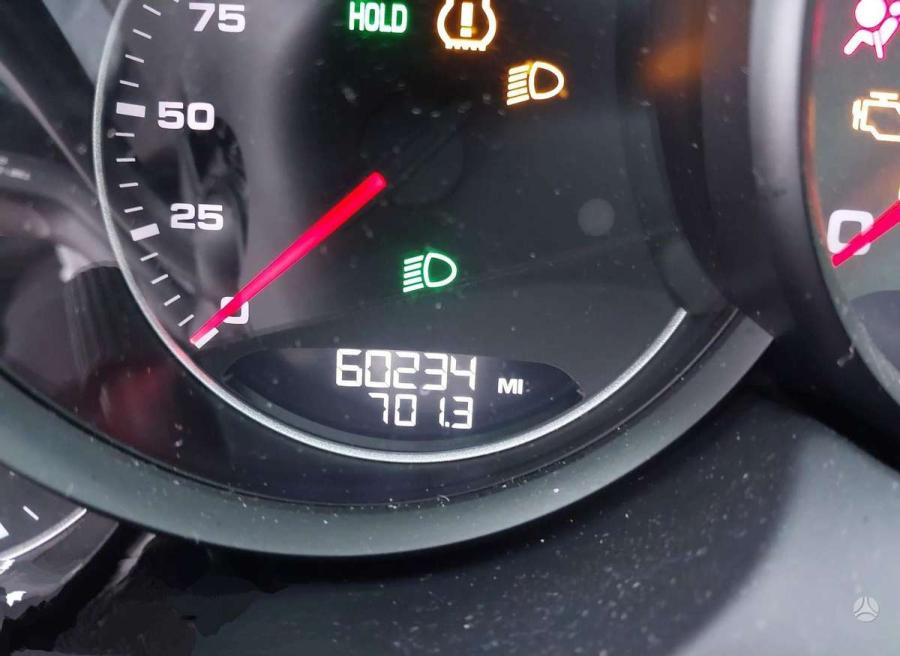 Белый Порше Каен 2014 в Вильнюс, объемом двигателя 4.81 л и пробегом 67 тыс. км за 12900 €, фото 5 на AUTOMOTO.COM.LV