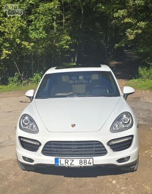 White Porsche Cayenne 2014 in Vilnius, with an engine capacity of 3.60 L and mileage of 186 thousand km for 17800 €, photo 3 on AUTOMOTO.COM.LV