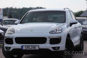 White Porsche Cayenne 2015 in Tukums, with an engine capacity of 3.00 L and mileage of 296 thousand km for 19990 €, photo 12 on AUTOMOTO.COM.LV