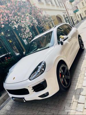 Balts Porsche Cayenne 2015 Klaipėda, ar dzinēja tilpumu 2.97 L un nobraukumu 170 tūkst. km par 22900 €, foto  vietnē AUTOMOTO.COM.LV