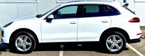 Balts Porsche Cayenne 2015 Kretinga, ar dzinēja tilpumu 3.60 L un nobraukumu 67 tūkst. km par 24400 €, foto 9 vietnē AUTOMOTO.COM.LV