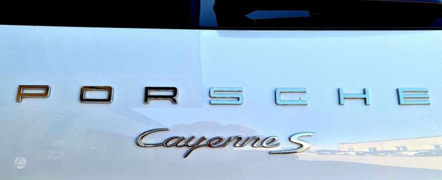 Balts Porsche Cayenne 2015 Kretinga, ar dzinēja tilpumu 3.60 L un nobraukumu 67 tūkst. km par 24400 €, foto 14 vietnē AUTOMOTO.COM.LV