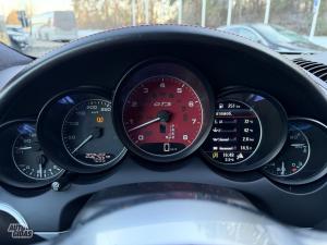 White Porsche Cayenne 2016 in Vilnius, with an engine capacity of 3.60 L and mileage of 202 thousand km for 24000 €, photo 21 on AUTOMOTO.COM.LV