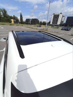 White Porsche Cayenne 2016 in Vilnius, with an engine capacity of 3.60 L and mileage of 207 thousand km for 18300 €, photo 16 on AUTOMOTO.COM.LV