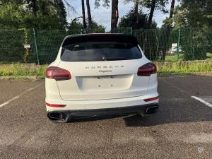 Balts Porsche Cayenne 2016 Viļņa, ar dzinēja tilpumu 3.60 L un nobraukumu 280 tūkst. km par 9500 €, foto 5 vietnē AUTOMOTO.COM.LV